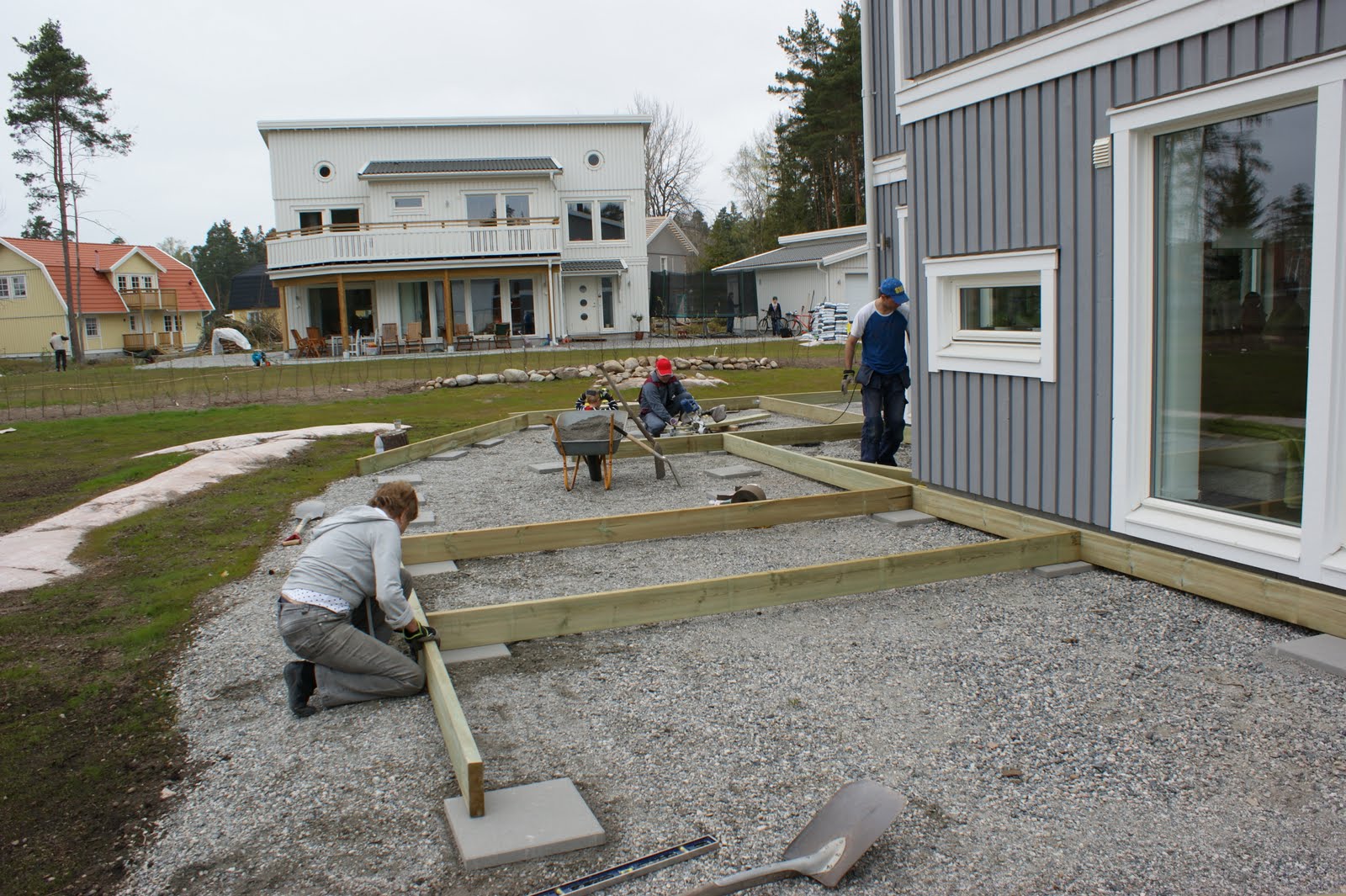 Husliv - Liv i huset: En altan växer fram...