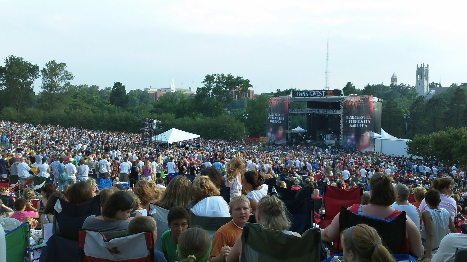 Always behind the camera...: Memorial Park Concert