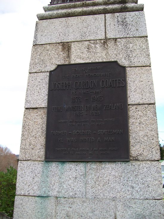 Timespanner: Joseph Gordon Coates memorial, Brynderwyn