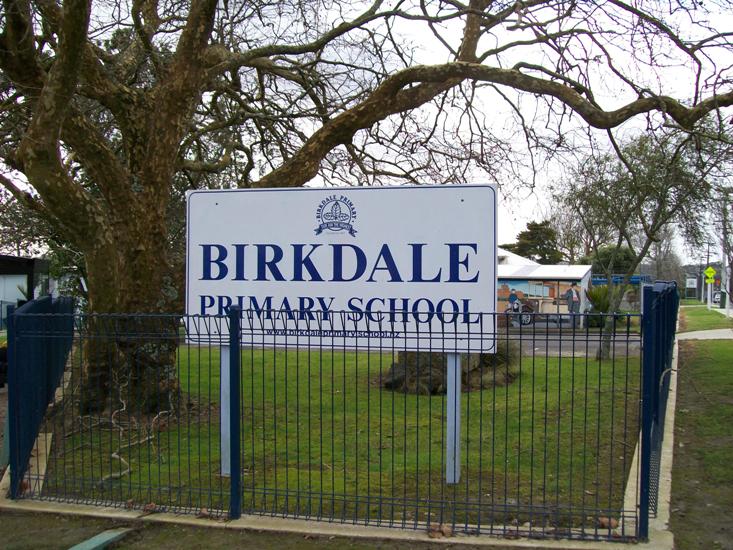 Timespanner: Murals at Birkdale Primary