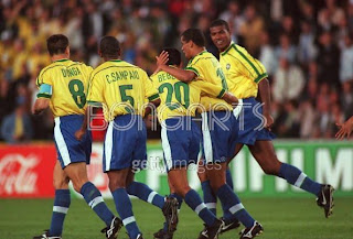 Football teams shirt and kits fan: Brazil World Cup 98 France