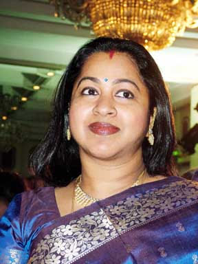 TOLLYWOOD TRIP: Telugu Actress ' RADHIKA SARATHKUMAR' Profile