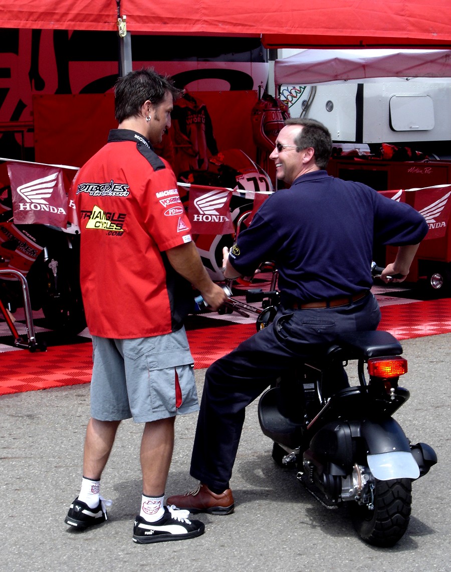 Stu's Shots R Us: Larry Pegram to Run Springfield Mile for Lloyd Bros ...