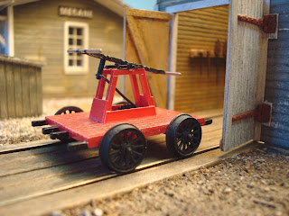 The Token Three Railer: Tool House....Project by Vulcan