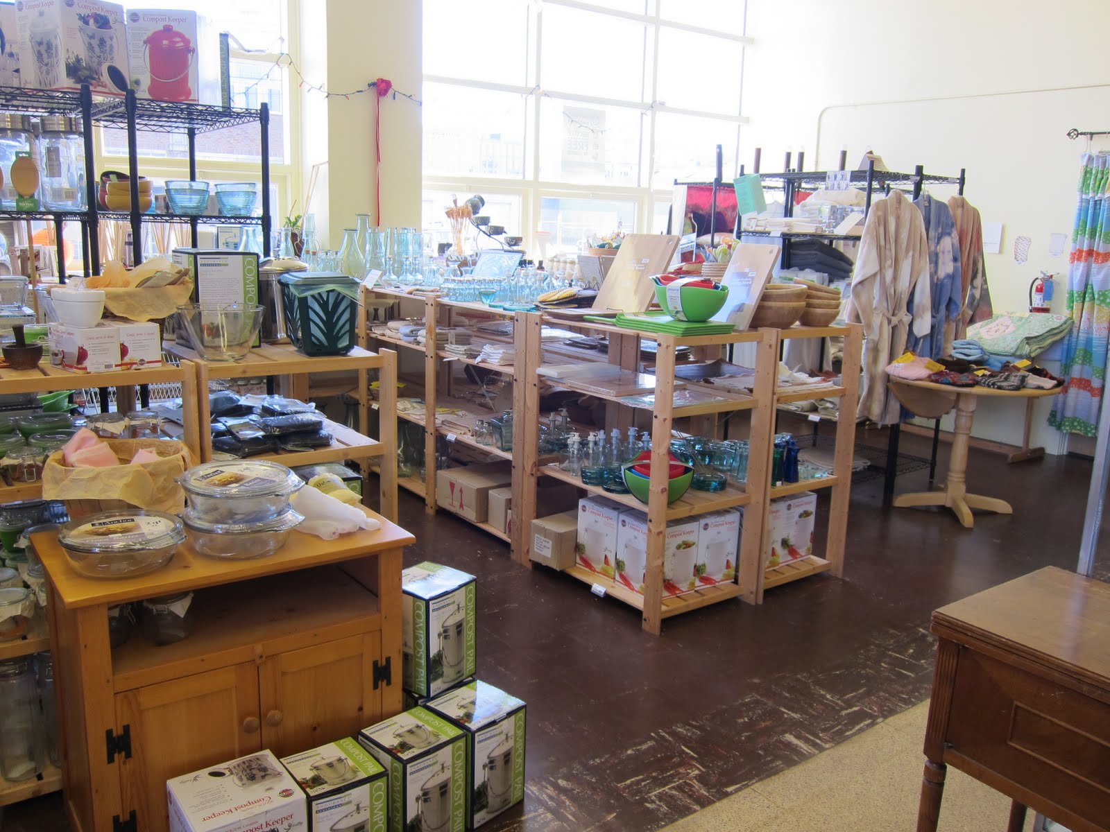 the trashbasher: Two cool eco-friendly stores in Seattle