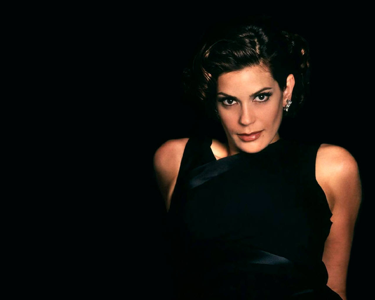 Teri Hatcher Wallpaper - Wallpapers Database