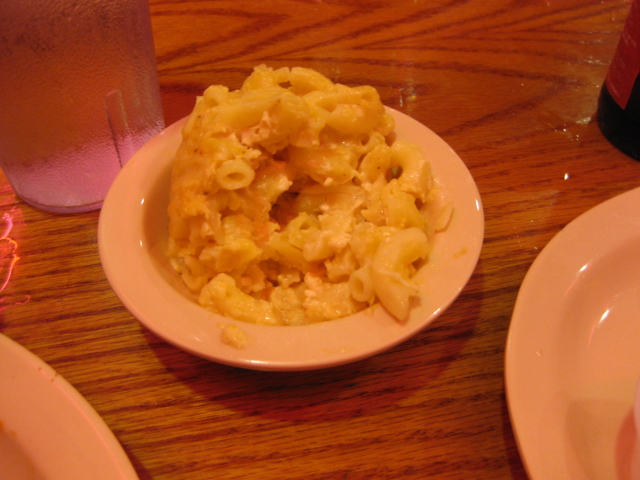 Oh So Cheesy: Roscoes, Its More Than Just Chicken and Waffles