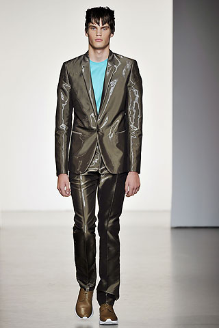 MODELOS: CALVIN KLEIN COLLECTION SPRING 2011 MENSWEAR
