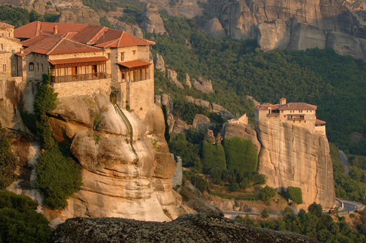 Paseando por la Historia: Los monasterios de Meteora