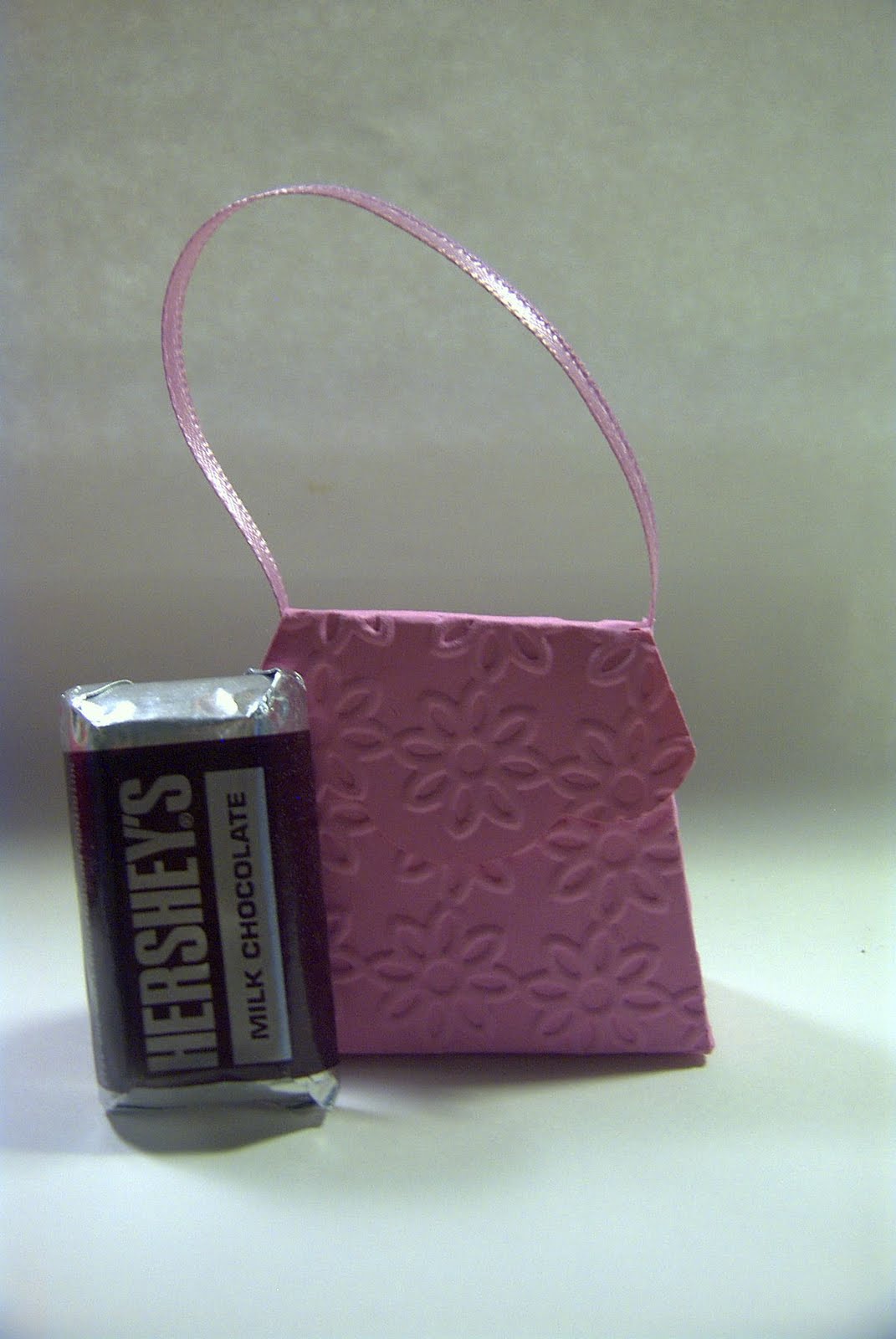 cricaholics serenity: mini Hershey purse