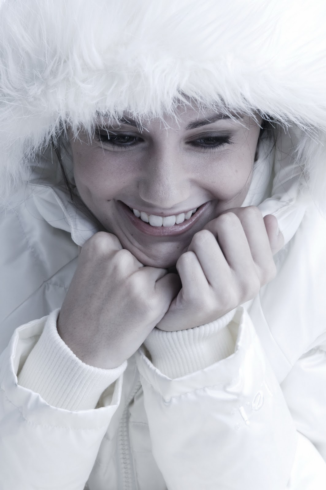 LISA BYRD THOMAS - Hip Fashion Stylist: Winter White