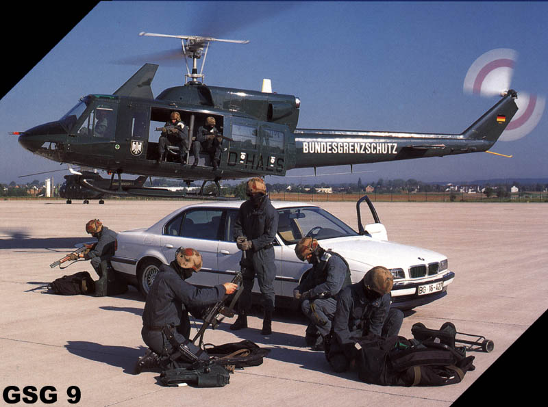 El GSG9, unidad anti terrorista en los 80s | Mediavida