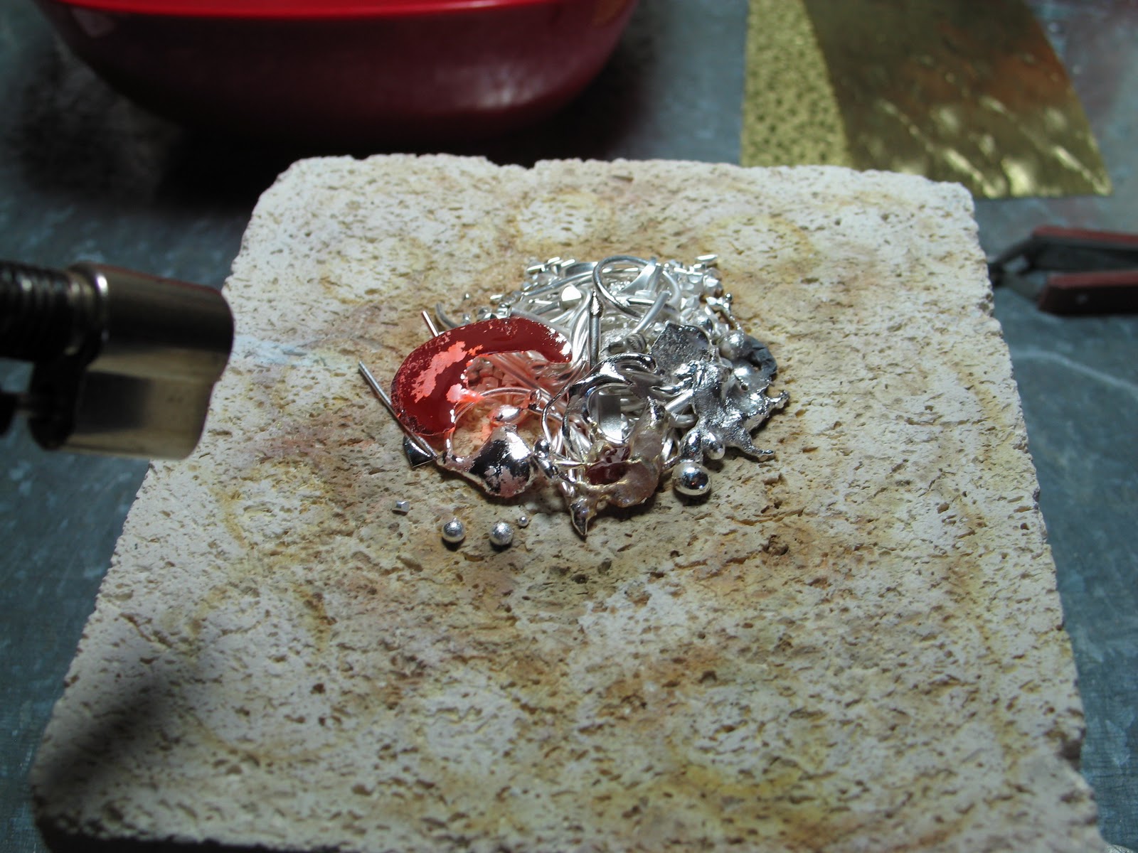 Riverwoman Design: Blobbing...or the process of reclaiming fine silver.