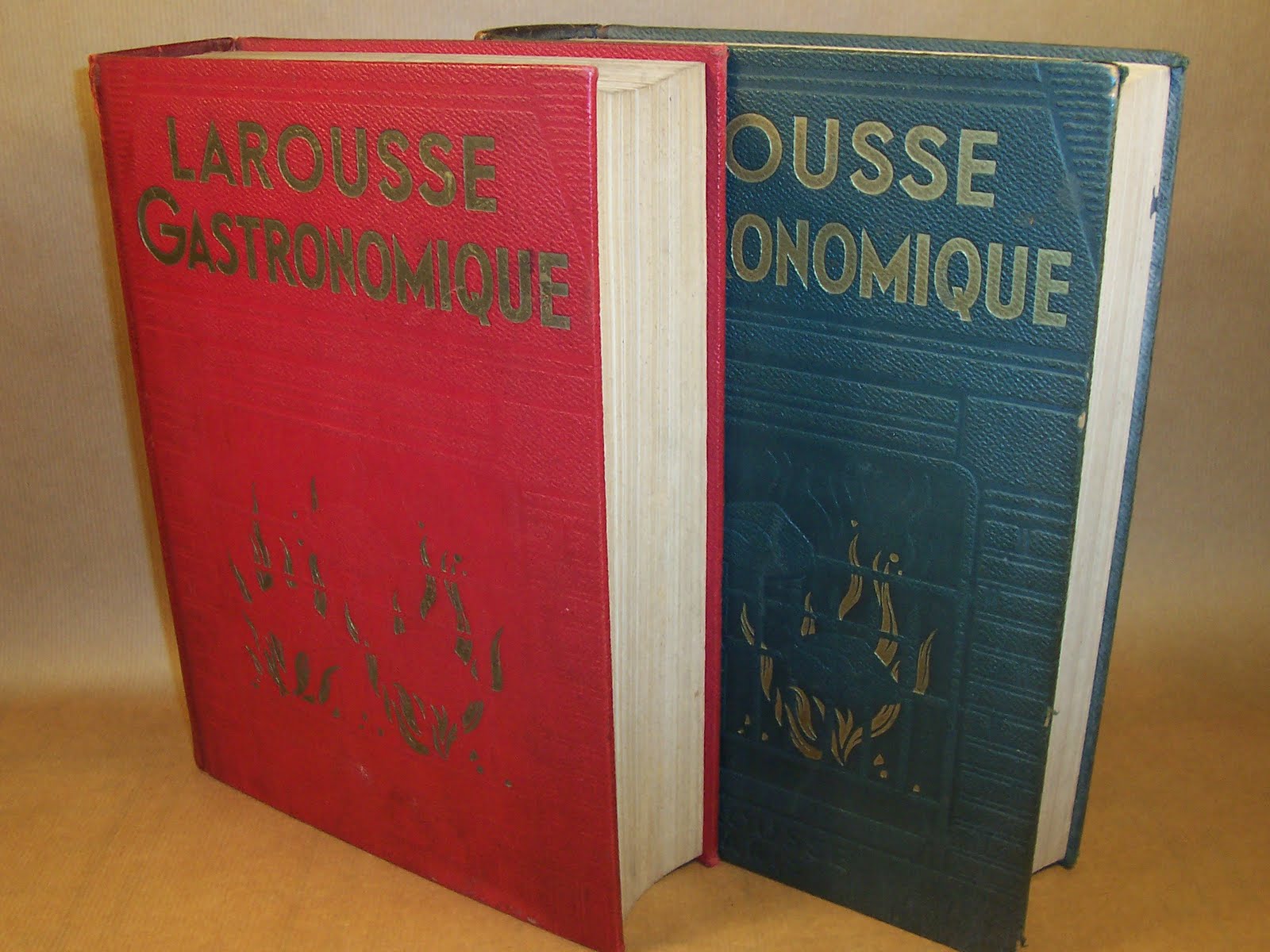 Librairie ancienne et autres trésors...: A table !! La première édition ...