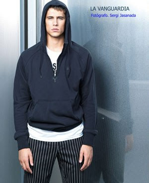 EL INTERNADO BLOG: FOTOS DE MARTIN RIVAS EN LA VANGUARDIA