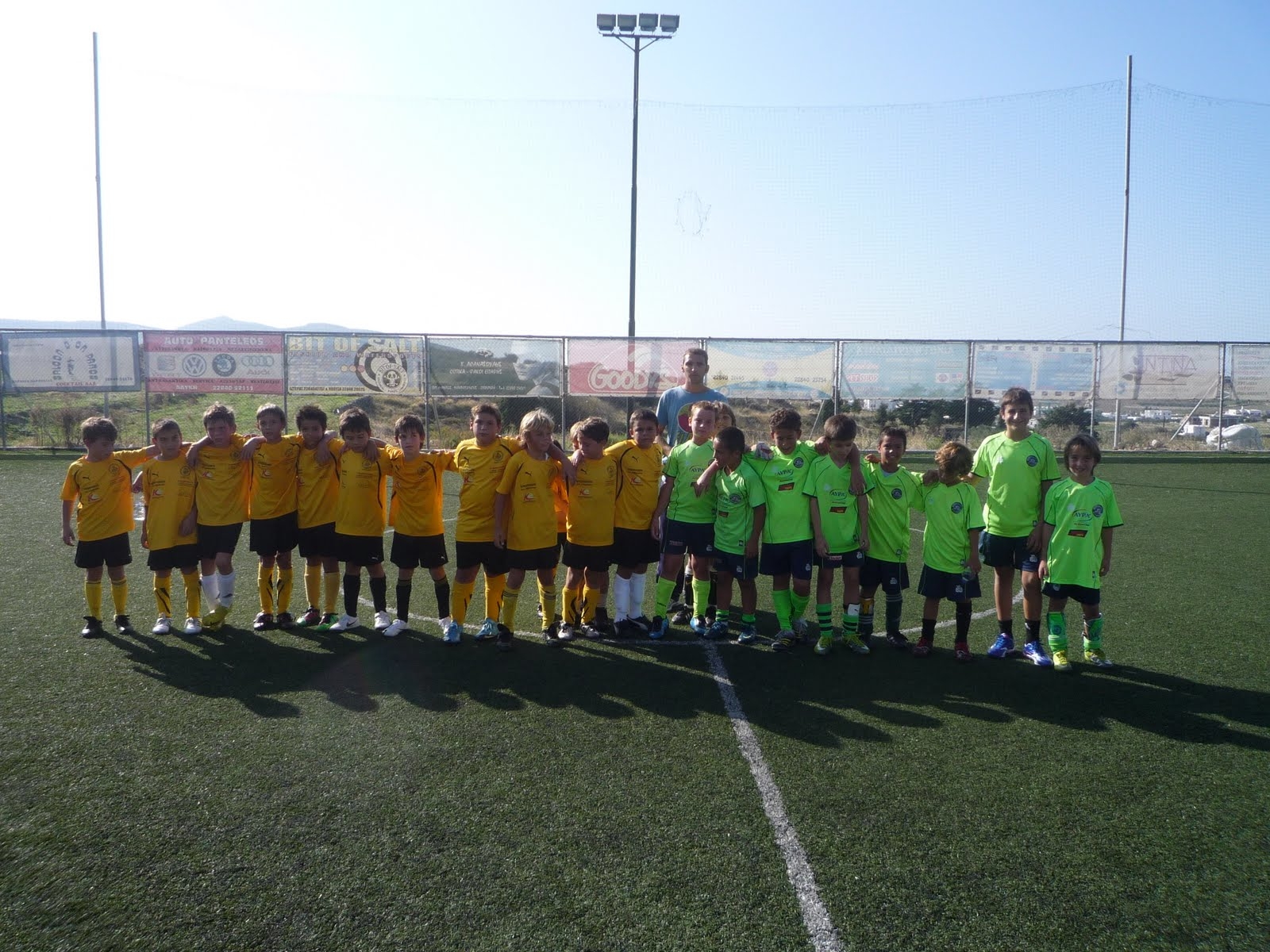 στα τρία CORNER πέναλτι-sportblog: G.F.D. ΠΑΡΟΥ - Α.Μ.Ε.Σ.ΝΗΡΕΑΣ