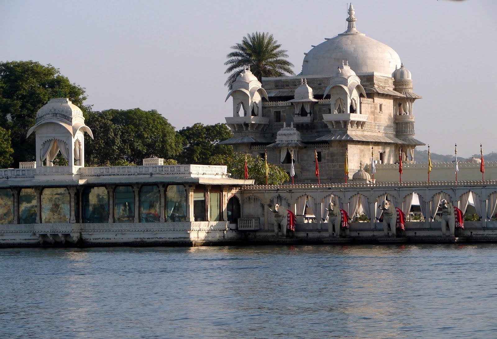 Dream Destinations: Jag Mandir Palace and Lake Pichola - Udaipur
