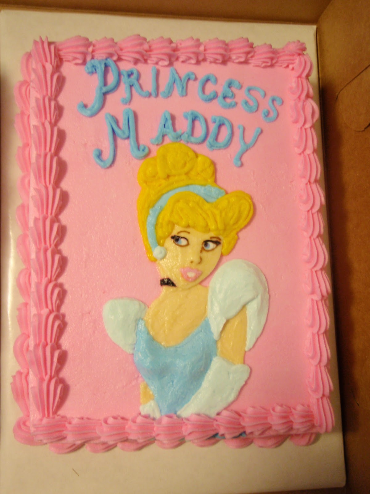The Dessert Box: The "Incredible" Camden meets "Princess" Maddy