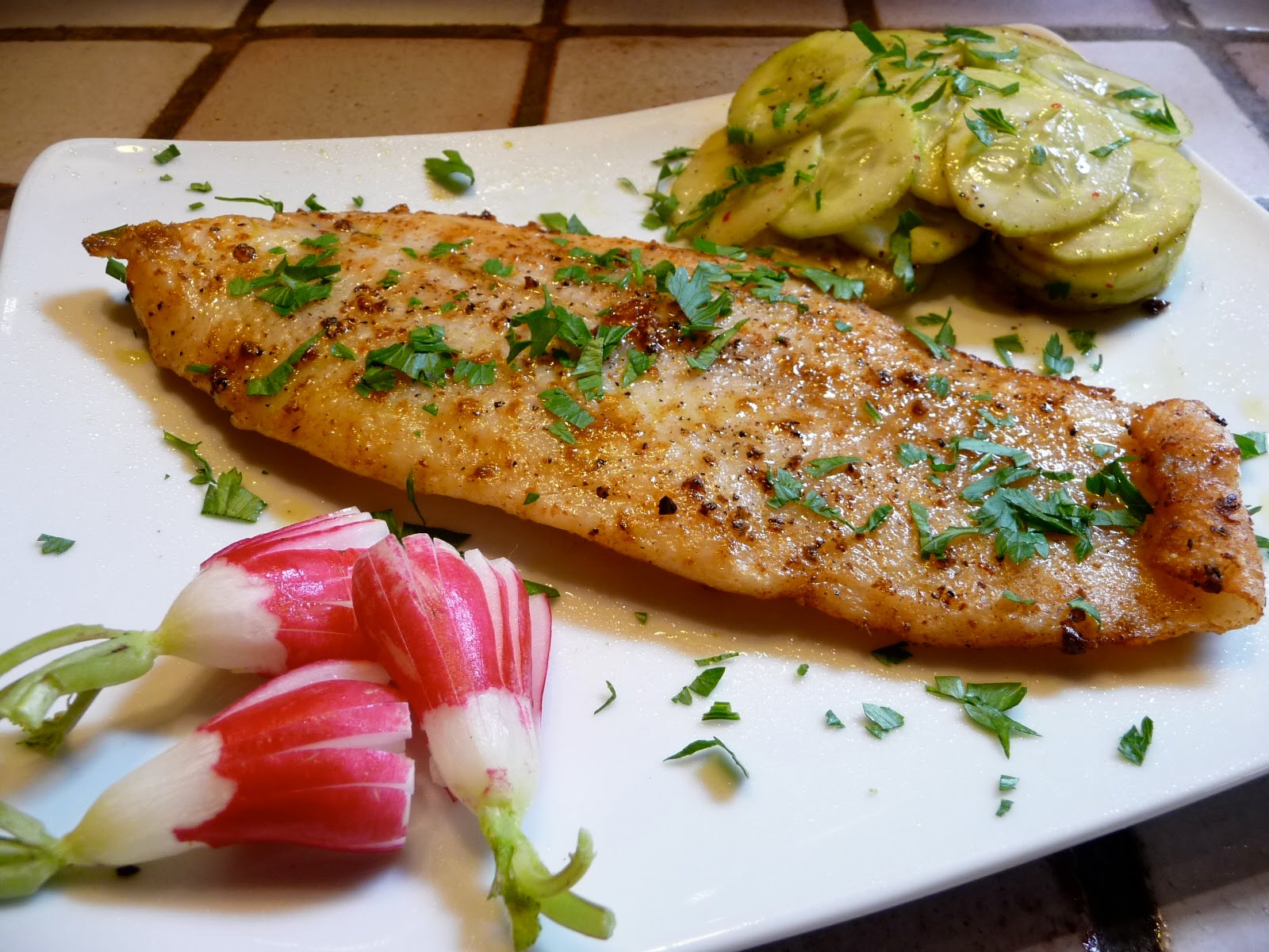 V PANGASIUS AU CURRY