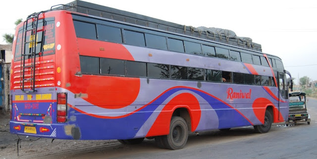 iCapture: One night in a ‘Badiya’ bus!