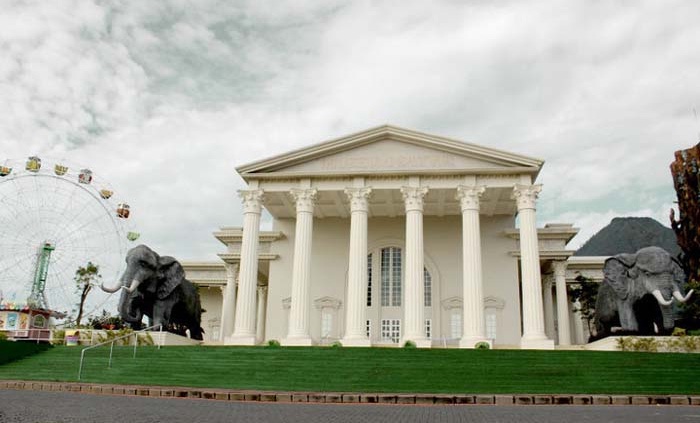 We Are A True Adventurer: Jawa Timur Park ( Park East Java ) 2