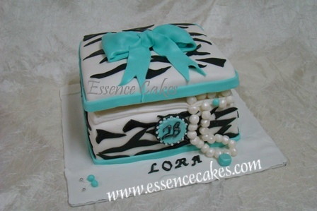 Essence of Cakes: Jewelry Box Cake