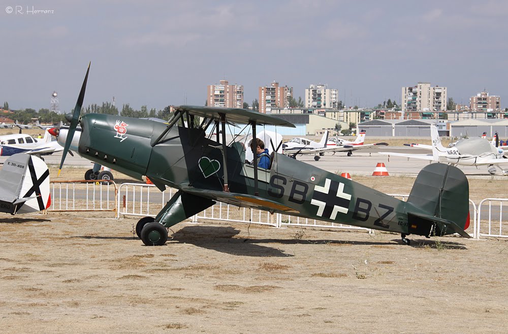 fotosricardo-h: JUNGMANN Bü-131 (Bücker) - I