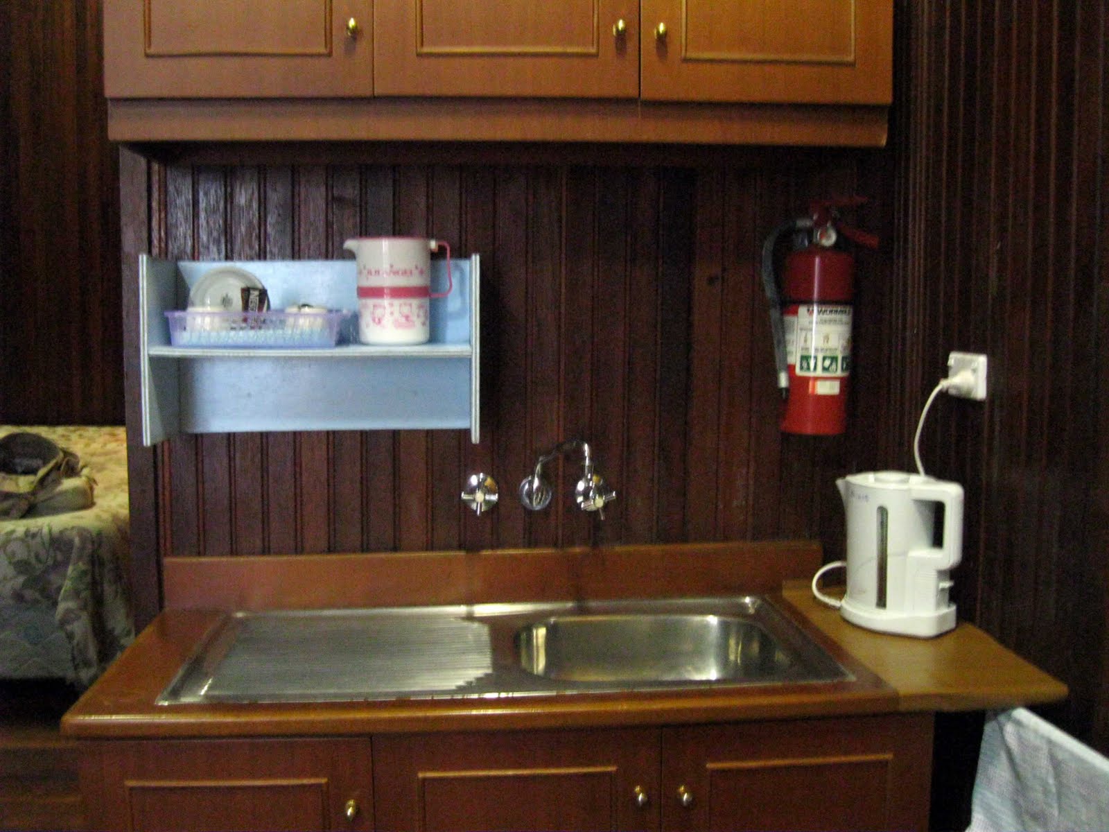 Luckily Happy: Vanimo Beach Hotel Review