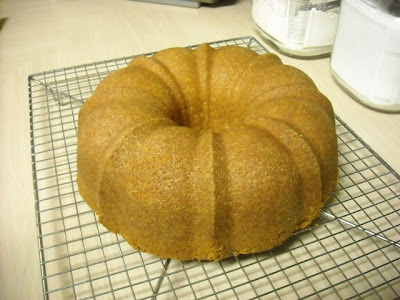 Irish Cream Pound Cake {Happy Saint Patricks Day} — Mommy's Kitchen