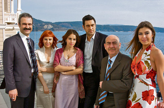 All Is TV: GUMUS: Ο Ταρίκ συλλαμβάνεται...