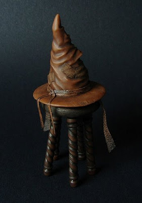 Fluffy Bricks: 1:12 Scale Sorting Hat and Stool
