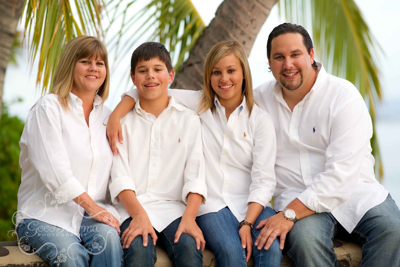 Maui Family Portraits Preview, Serrano Family - Maui Photographer ...