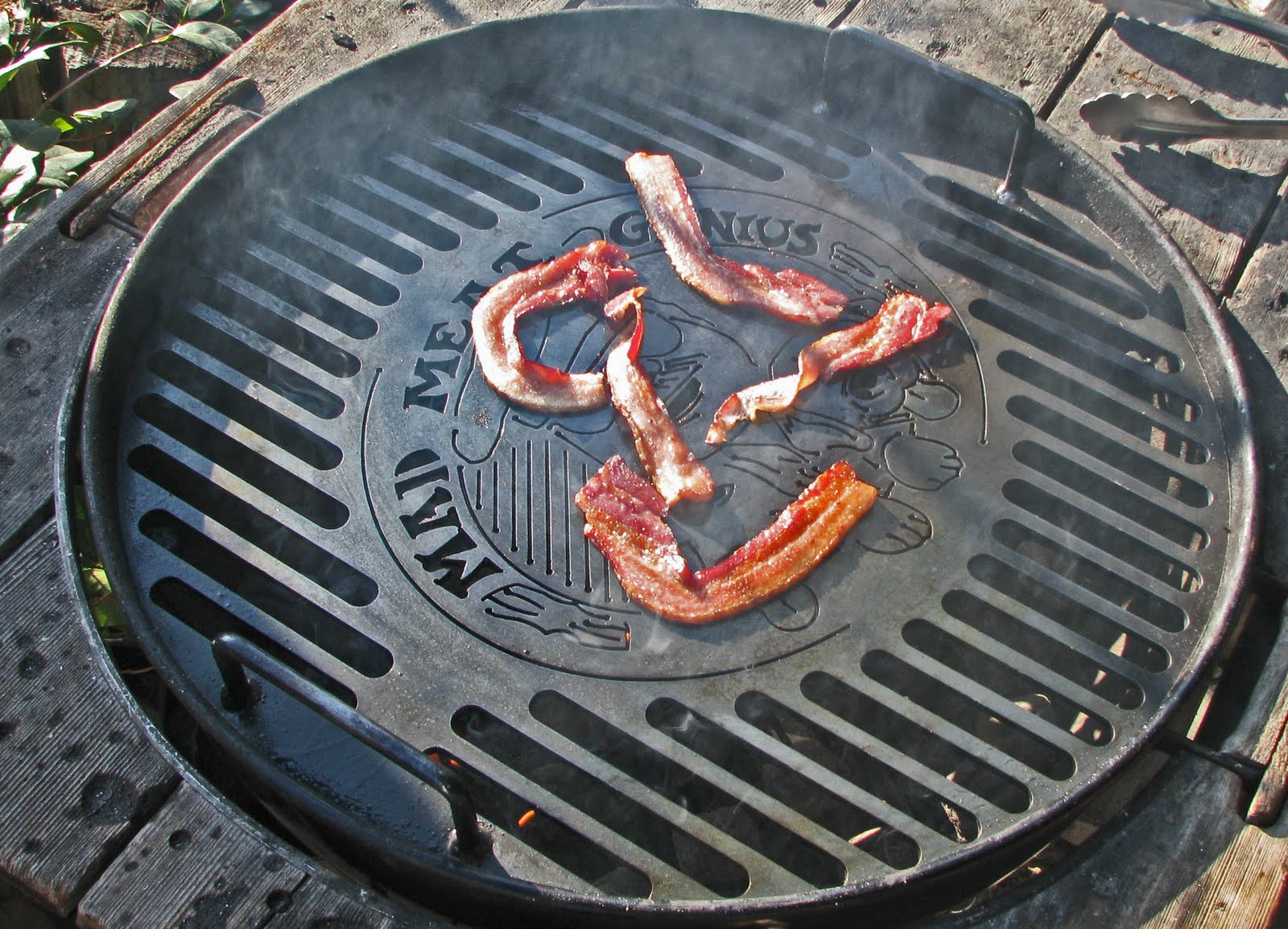 MAD MEAT GENIUS: MAD MEAT GENIUS BBQ GRILL