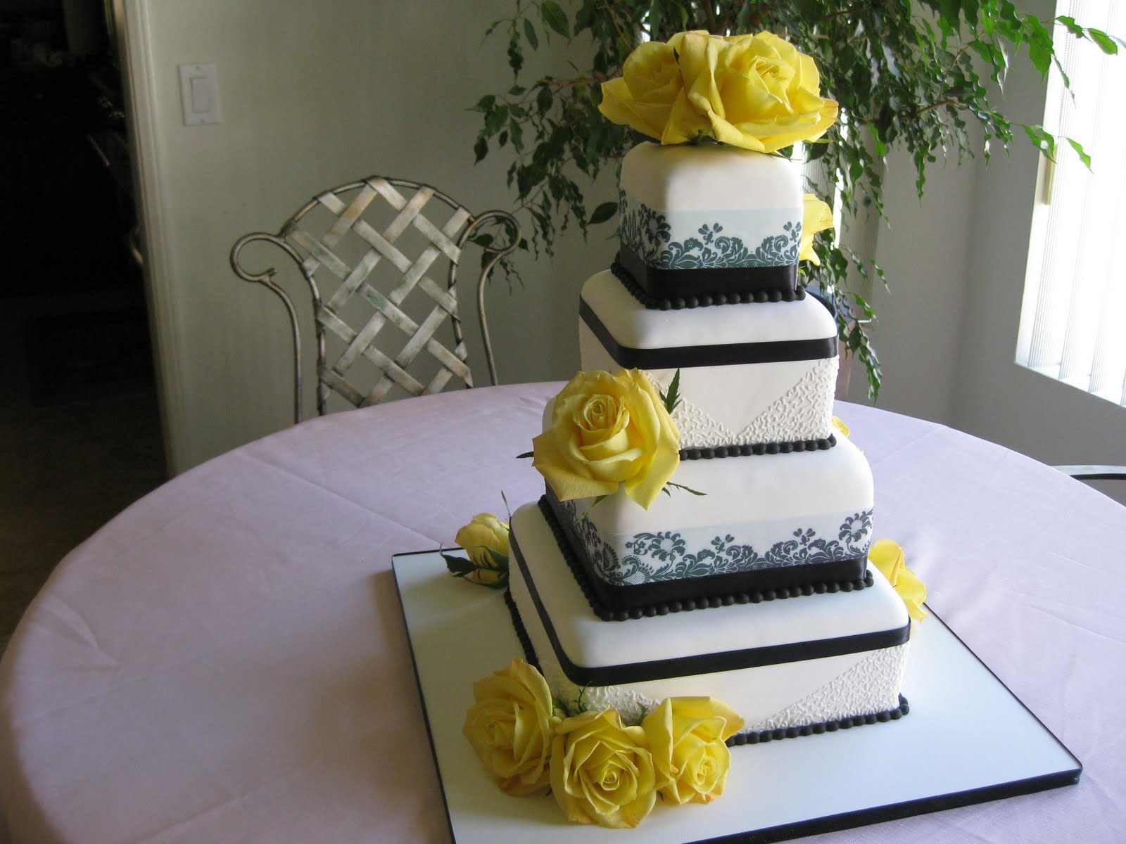 Sugar Chef: YELLOW ROSE WEDDING CAKE