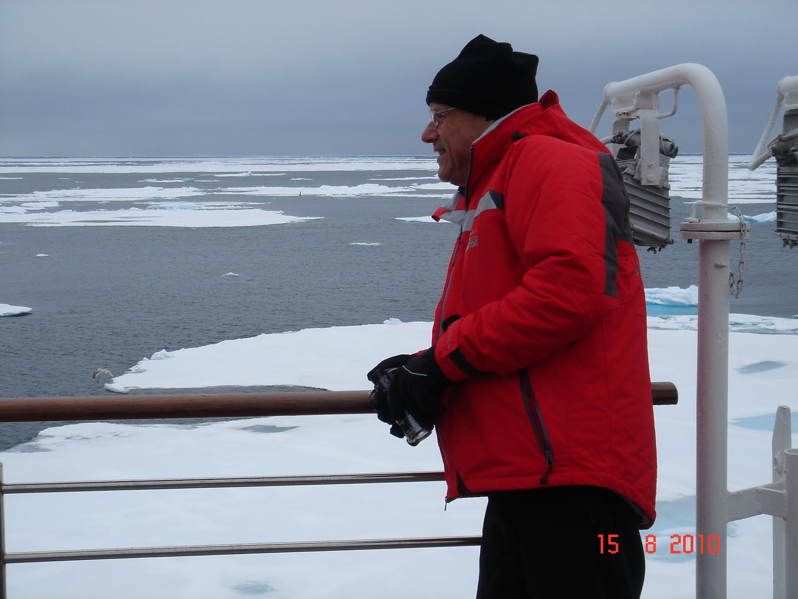 81 Degrees North and the Land of the Midnight Sun: August 15th - Sail ...