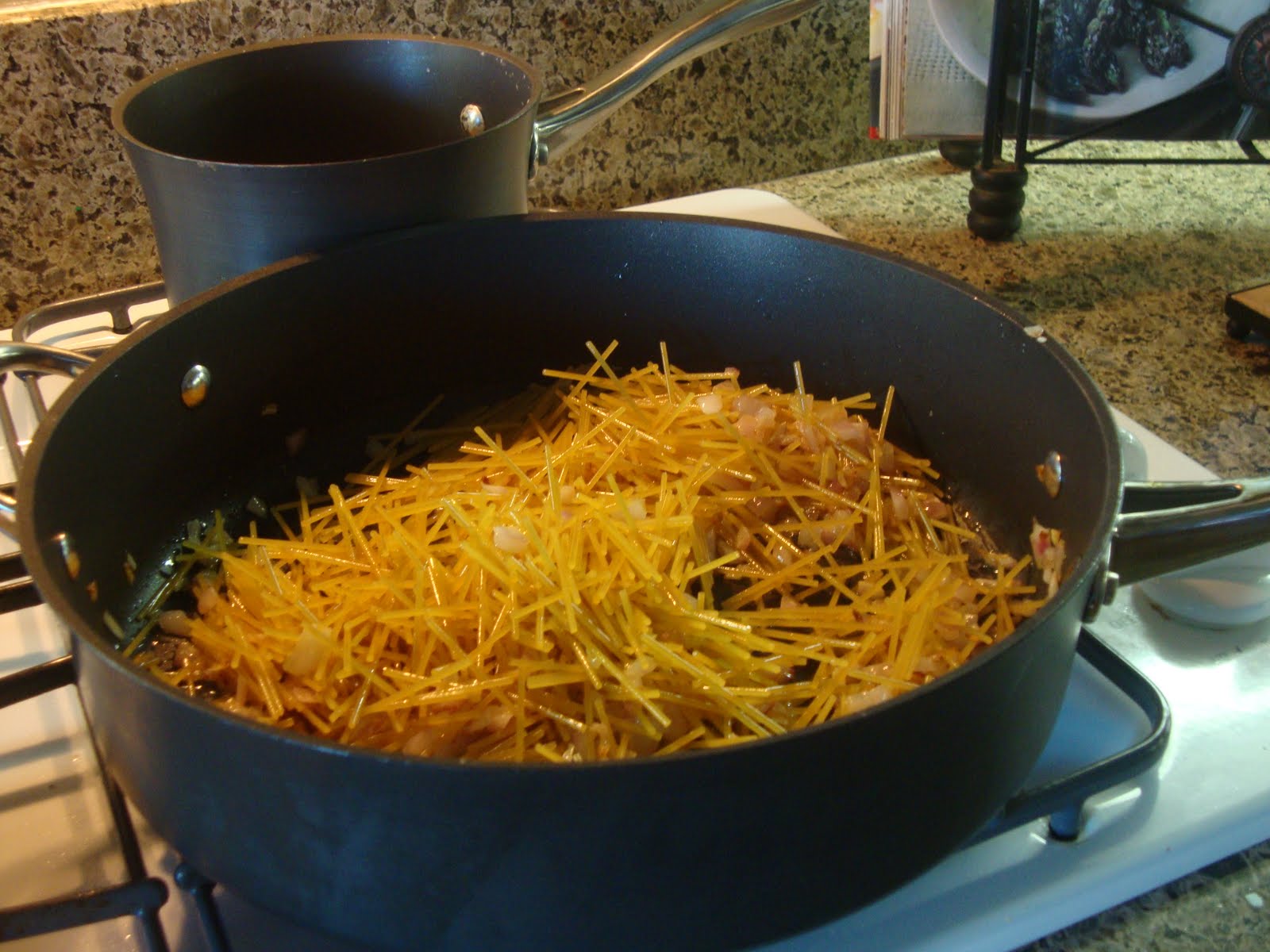 Friends & Foodies Forever: Broken Spaghetti Risotto