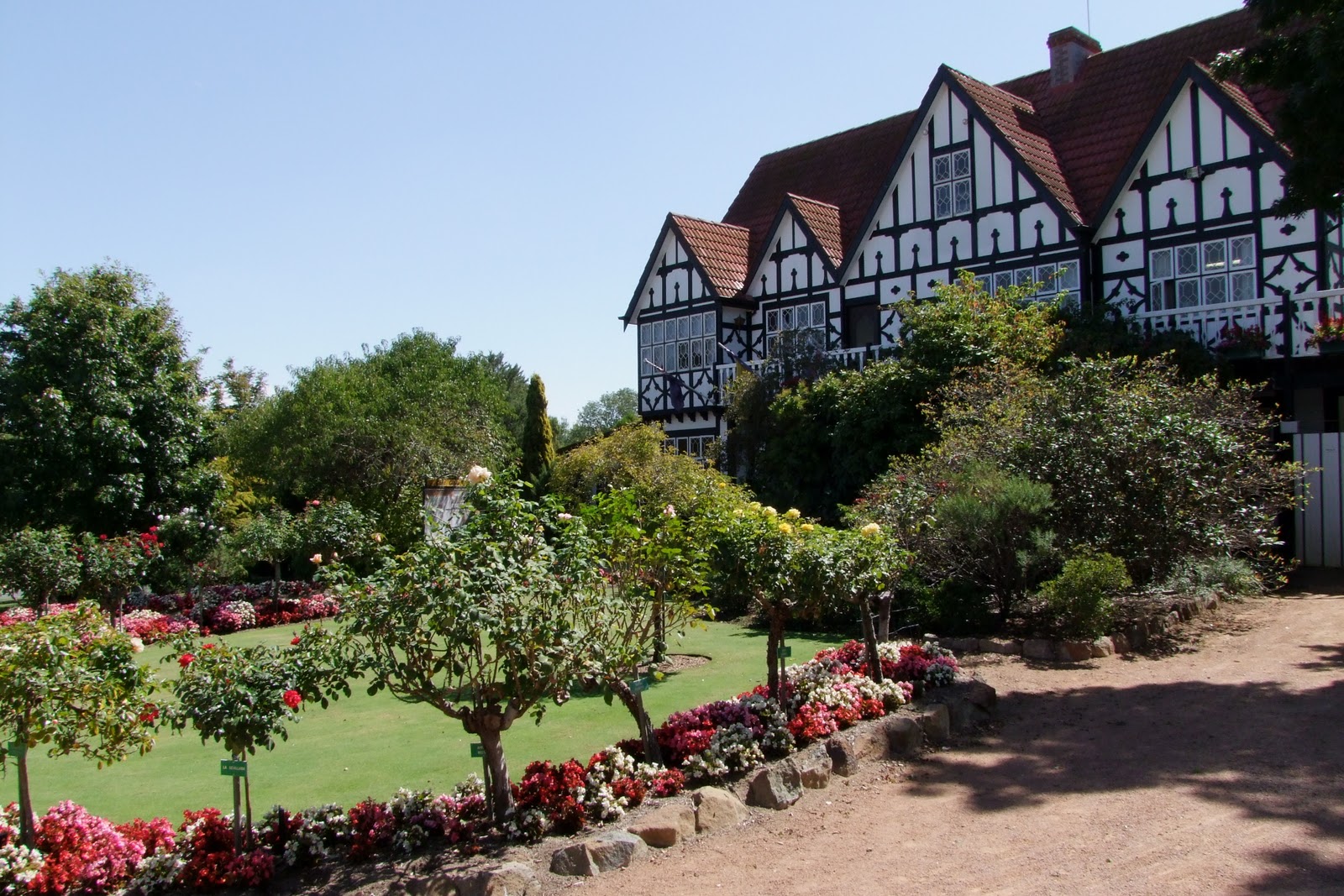 Kamera Kaperz: Canberra's Cockington Gardens