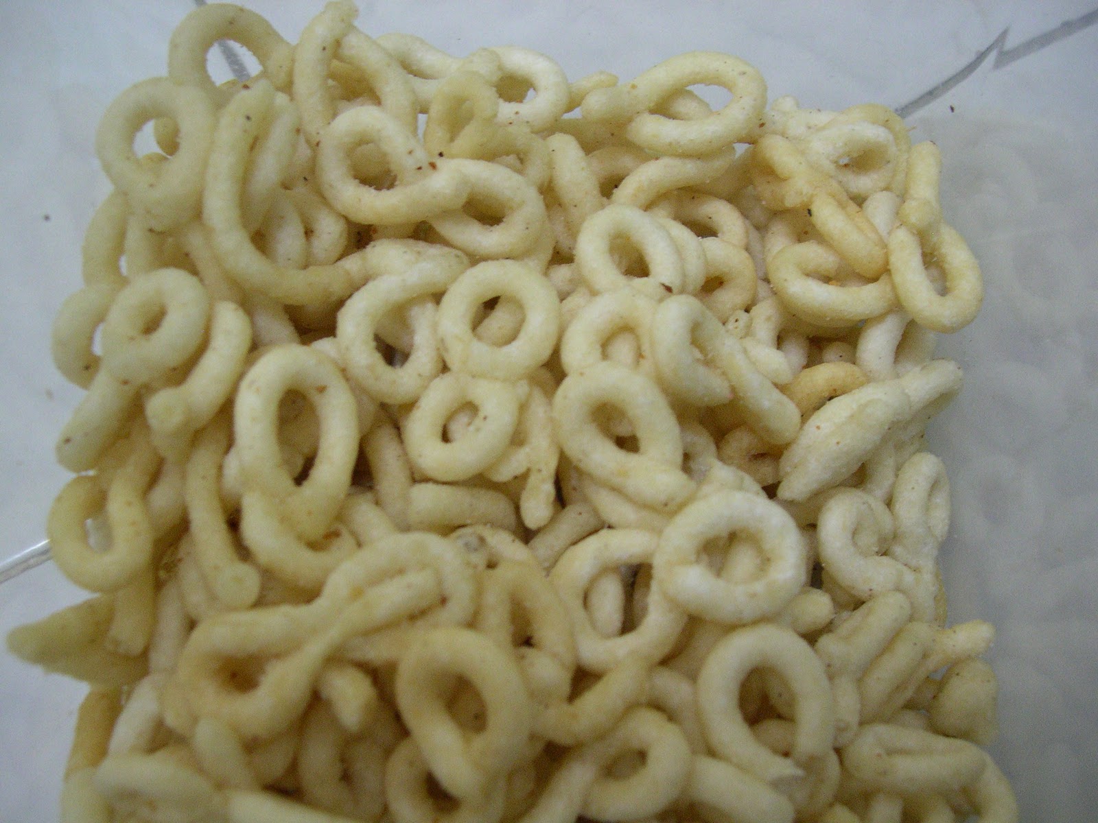 R-A-N-D-O-M!: Met The New Snack : Klanting