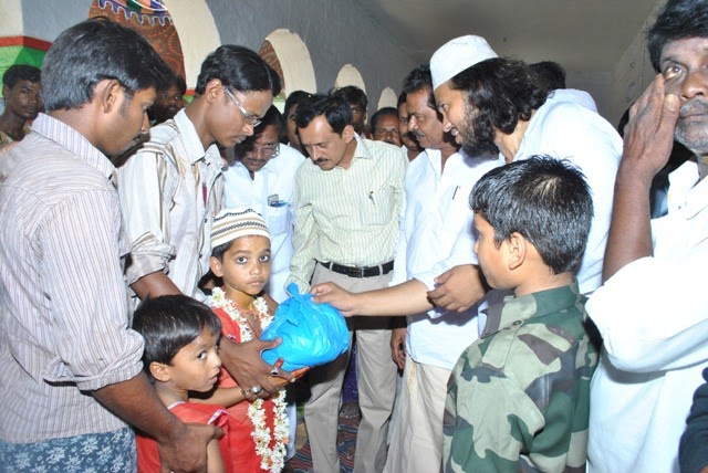 Darga-e-Gaffaria: Sunnate KHATNA programme pictures.