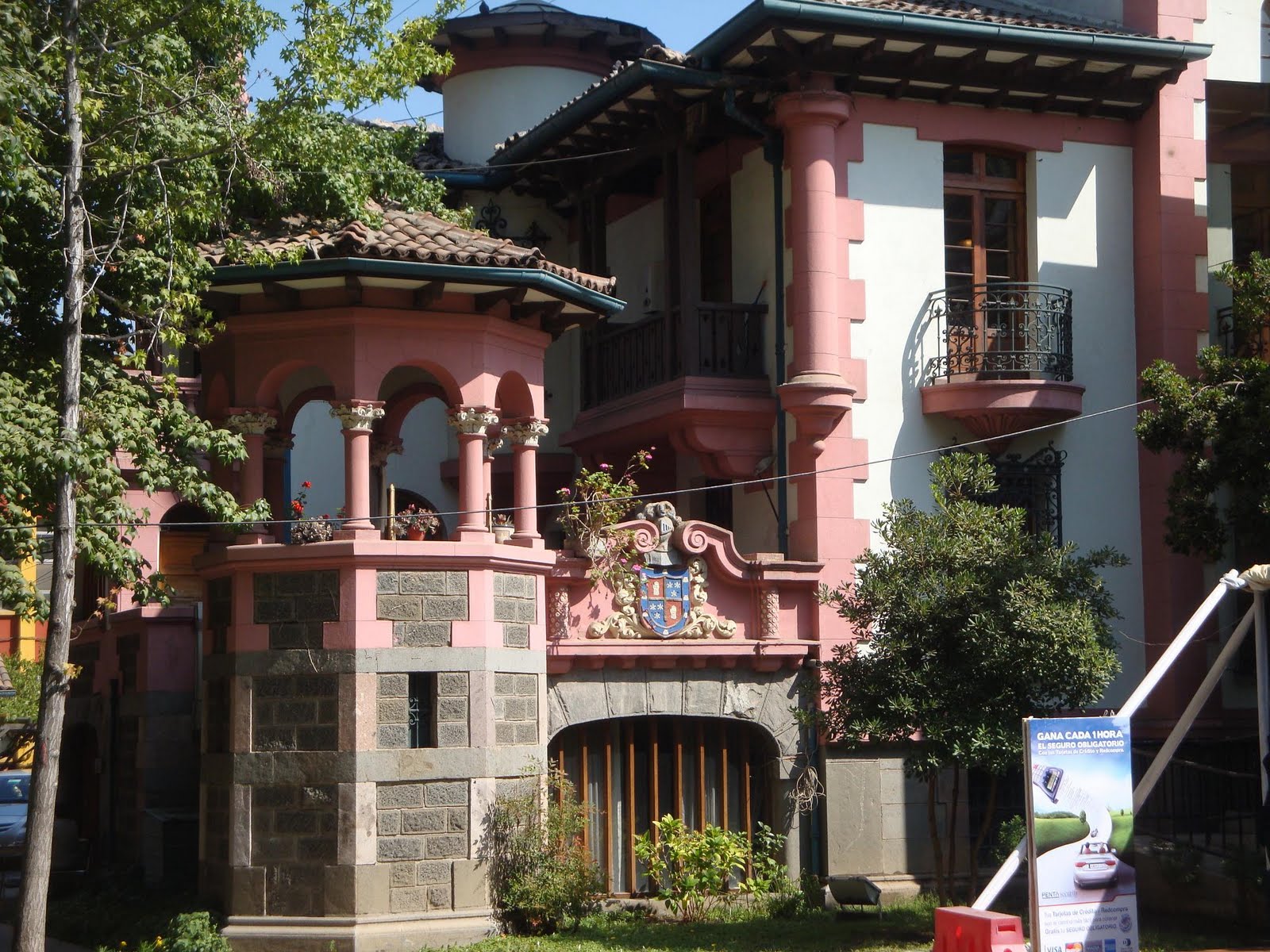 Viaje a Sudamérica: Municipalidad de Macul (Santiago de Chile)