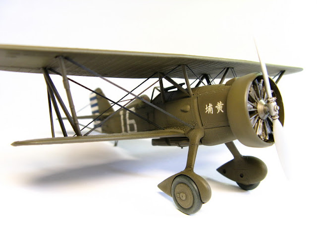 CHINESE AIRCARFT: 1/72 CURTISS HAWK II