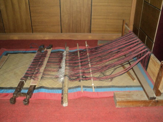 Peto Amier: Alat Tenun Tradisional