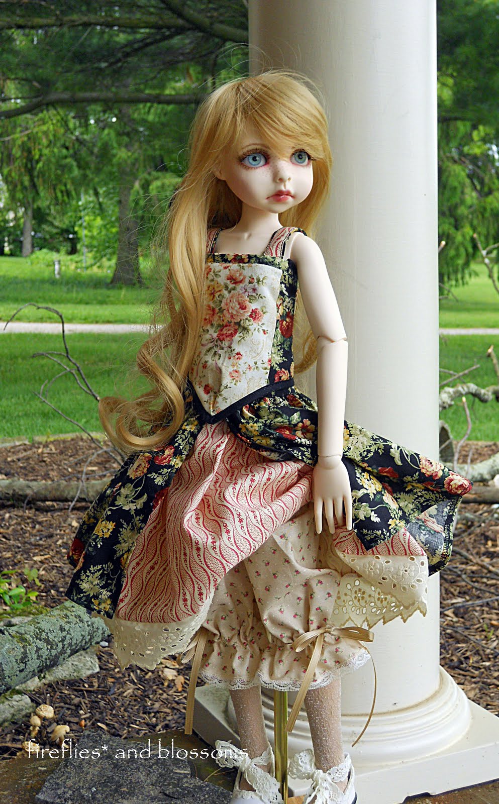 fireflies*and blossoms: Kim Lasher's Simply Alice models my Vintage ...