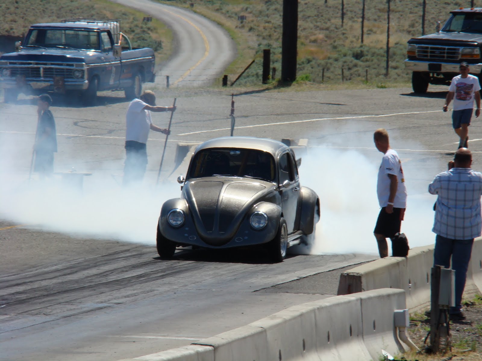 The World of JEK: Drag Racing in Ashcroft!