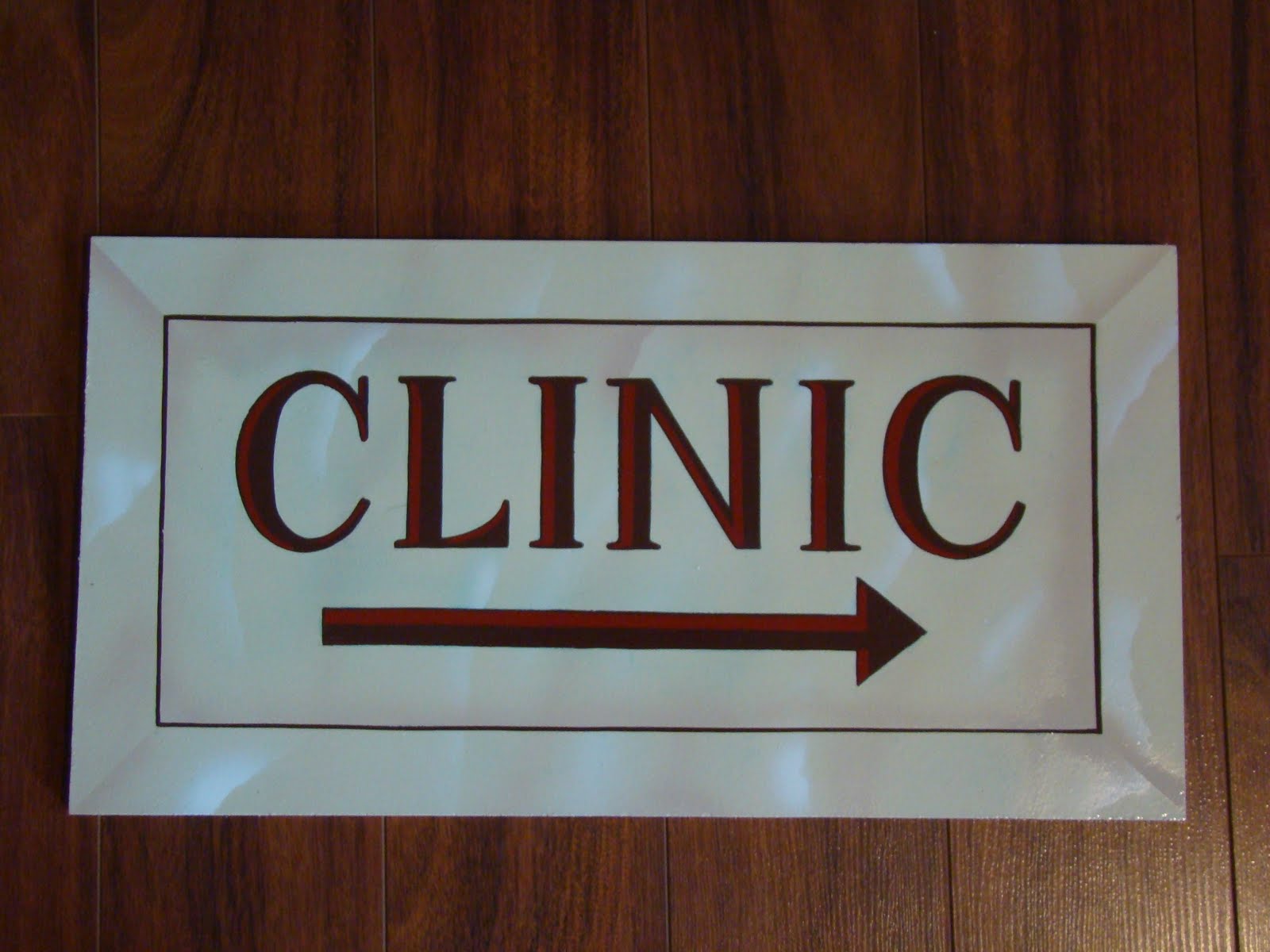 The World of JEK: Clinic direction sign.