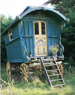 Magnon's Meanderings: Gypsy wagons.