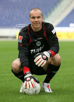 El Libro de Manuel: El último hombre muere primero