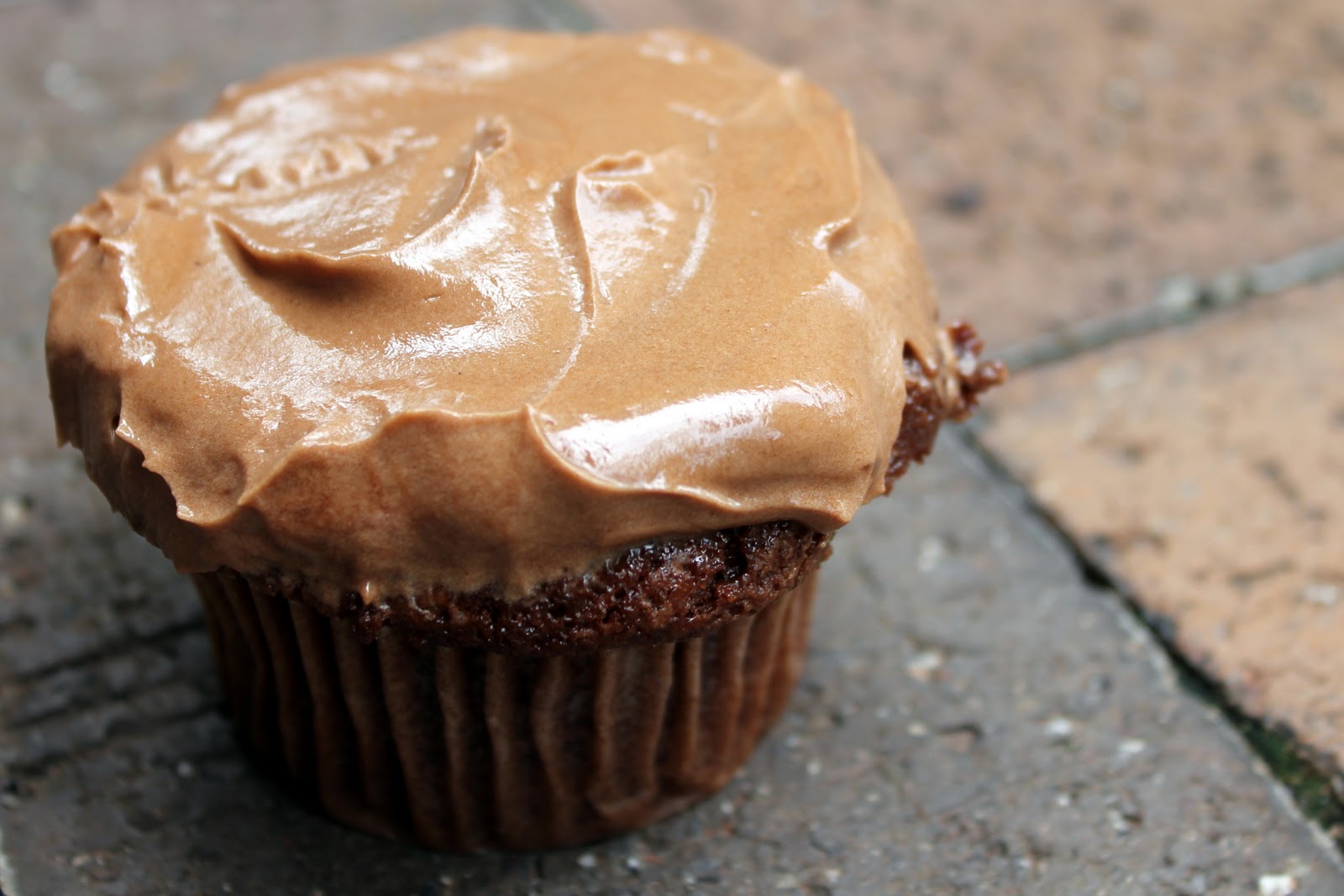 Cherry Tea Cakes: DC Cupcakes: Red Velvet Cupcakery, Cake Love, and ...