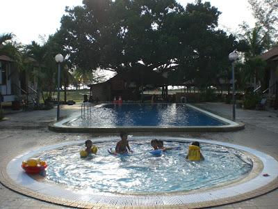 The Way Of Expression: Lis Na Ree Resort Cherating