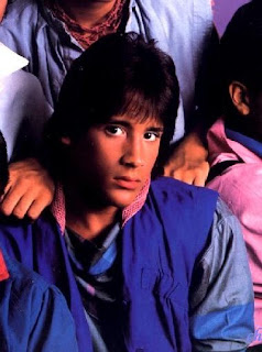 FaNs de ROy ROssellÖ: Roy en Menudo y mas grandesito!!!!